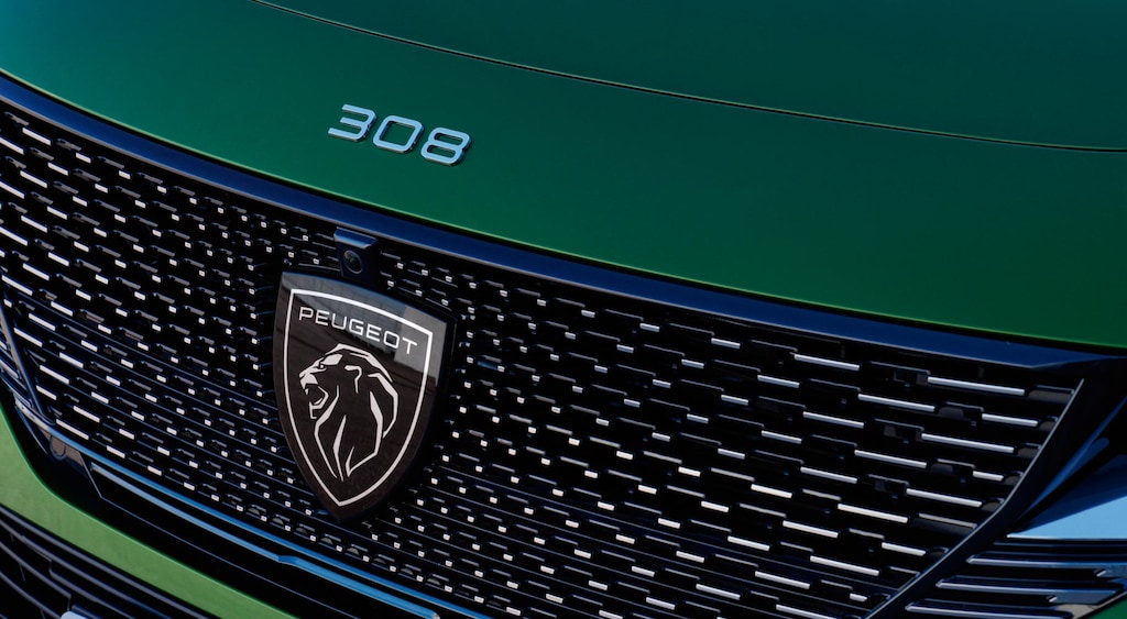 Peugeot E-308 100% Electic & 308 Hybrid | Plug-in hybrid compact hatchback