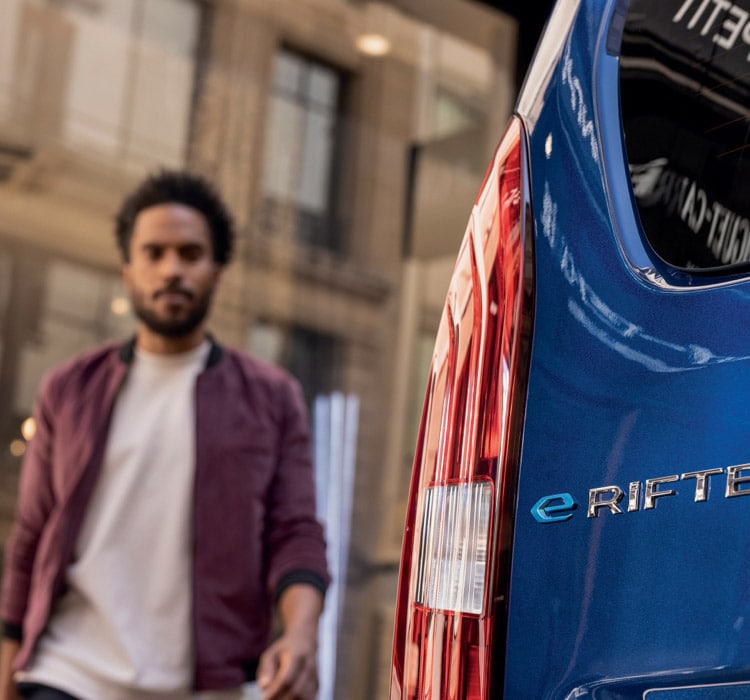PEUGEOT e-Rifter: 100% electric family car