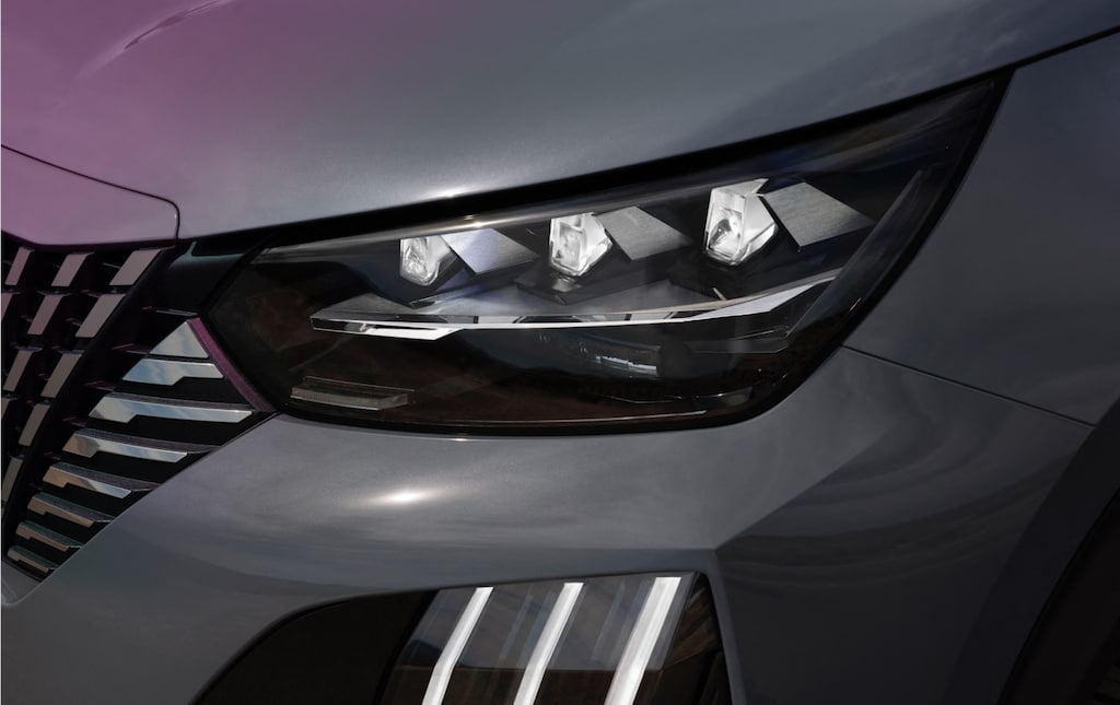 New Peugeot 2008 | All Electric & ICE | The compact and agile SUV